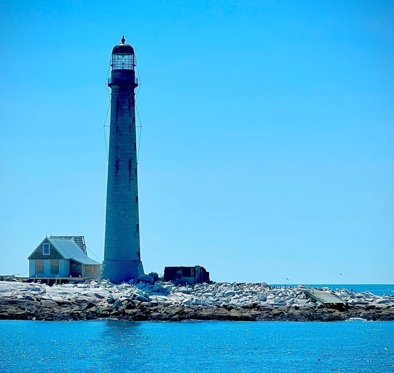 A Complete Guide to Boon Island Lighthouse, Maine (+ Photos & Video)