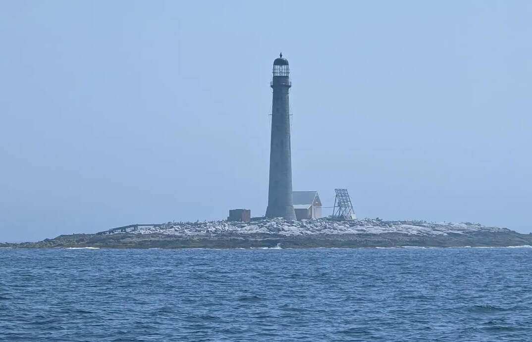A Complete Guide to Boon Island Lighthouse, Maine (+ Photos & Video) A Complete Guide to Boon Island Lighthouse, Maine (+ Photos & Video)