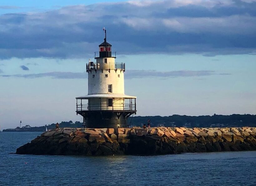 A Complete Guide to Spring Point Ledge Lighthouse (+ Photos)